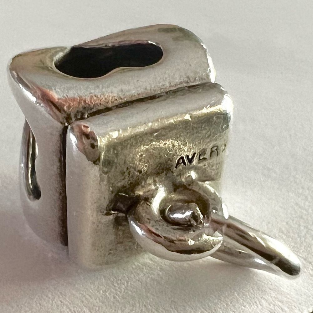 James Avery Retired Heart Box Finial 4 Sided - Gem